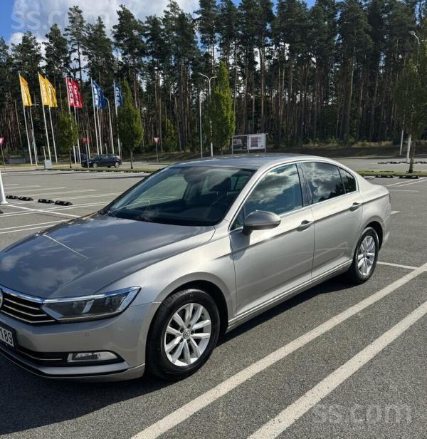 Pelēks Volkswagen Passat B8 2015 Rīga, ar dzinēja tilpumu 2.00 L un nobraukumu 194 tūkst. km par 7800 €, foto 2 vietnē AUTOMOTO.COM.LV