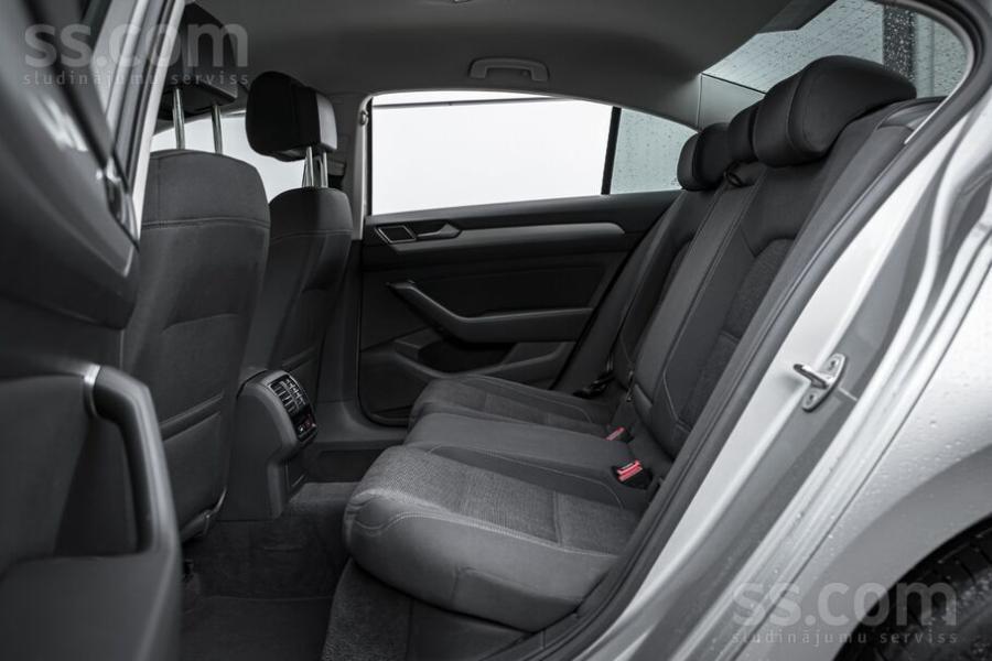 Grey Volkswagen Passat B8 2015 in Riga, with an engine capacity of 2.00 L and mileage of 0 thousand km for 7250 €, photo 12 on AUTOMOTO.COM.LV