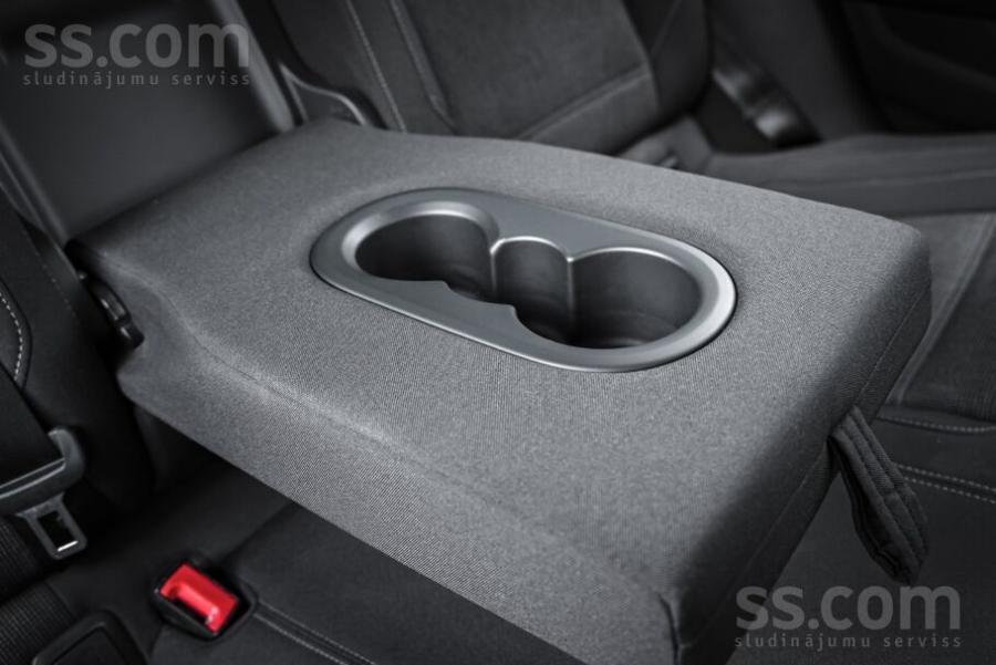 Grey Volkswagen Passat B8 2015 in Riga, with an engine capacity of 2.00 L and mileage of 0 thousand km for 7250 €, photo 14 on AUTOMOTO.COM.LV
