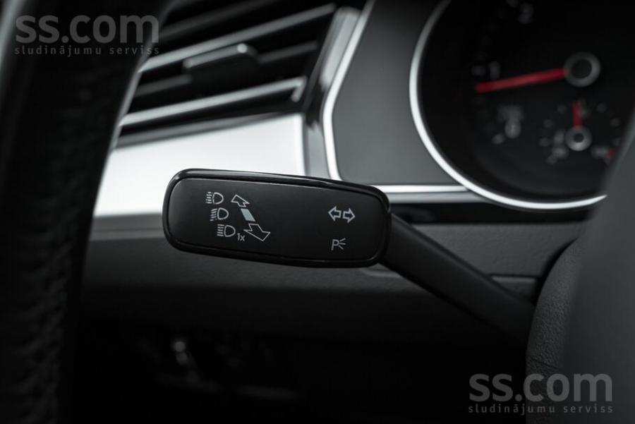 Grey Volkswagen Passat B8 2015 in Riga, with an engine capacity of 2.00 L and mileage of 0 thousand km for 7250 €, photo 18 on AUTOMOTO.COM.LV
