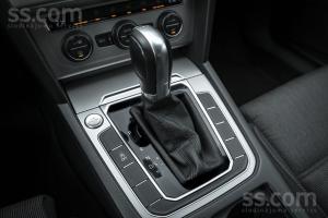 Grey Volkswagen Passat B8 2015 in Riga, with an engine capacity of 2.00 L and mileage of 0 thousand km for 7250 €, photo 23 on AUTOMOTO.COM.LV