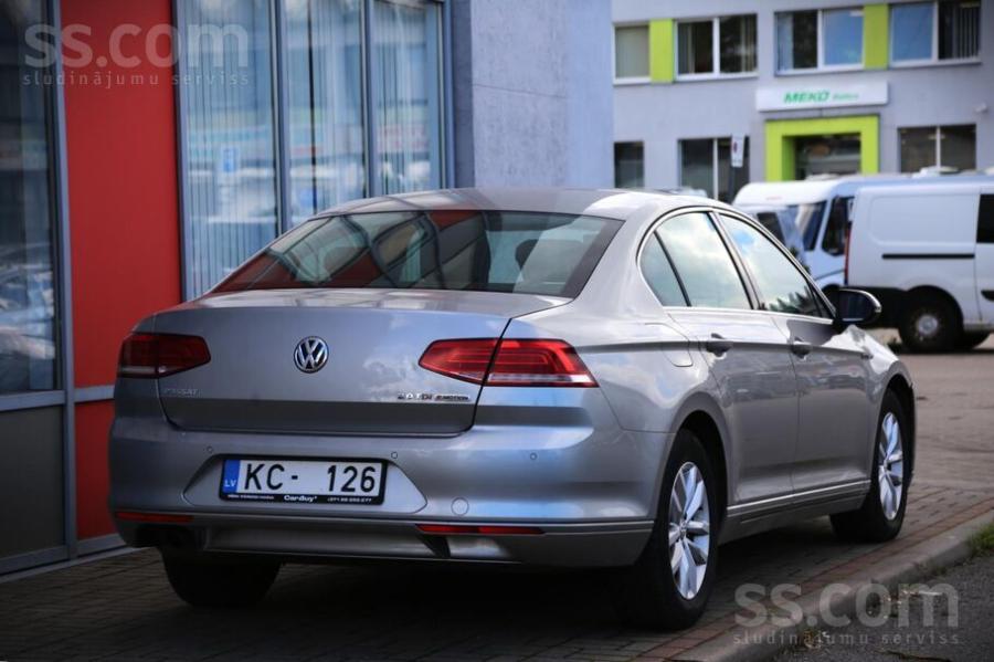 Pelēks Volkswagen Passat B8 2015 Rīga, ar dzinēja tilpumu 2.00 L un nobraukumu 285 tūkst. km par 8995 €, foto 7 vietnē AUTOMOTO.COM.LV