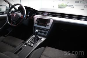 Pelēks Volkswagen Passat B8 2015 Rīga, ar dzinēja tilpumu 2.00 L un nobraukumu 285 tūkst. km par 8995 €, foto 9 vietnē AUTOMOTO.COM.LV