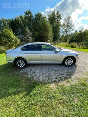 Pelēks Volkswagen Passat B8 2015 Valmiera, ar dzinēja tilpumu 2.00 L un nobraukumu 253 tūkst. km par 7200 €, foto 4 vietnē AUTOMOTO.COM.LV