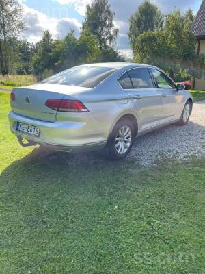 Pelēks Volkswagen Passat B8 2015 Valmiera, ar dzinēja tilpumu 2.00 L un nobraukumu 253 tūkst. km par 7200 €, foto 5 vietnē AUTOMOTO.COM.LV