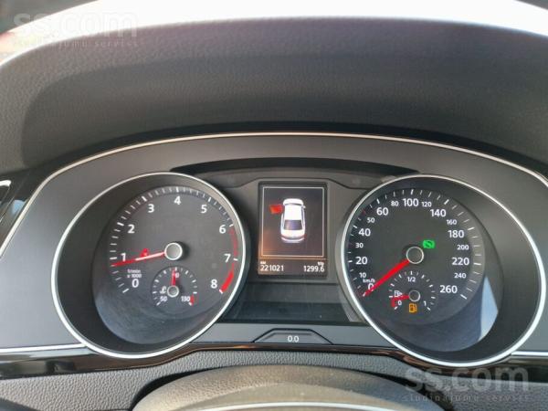 Grey Volkswagen Passat B8 2015 in Riga, with an engine capacity of 1.80 L and mileage of 221 thousand km for 9000 €, photo 6 on AUTOMOTO.COM.LV
