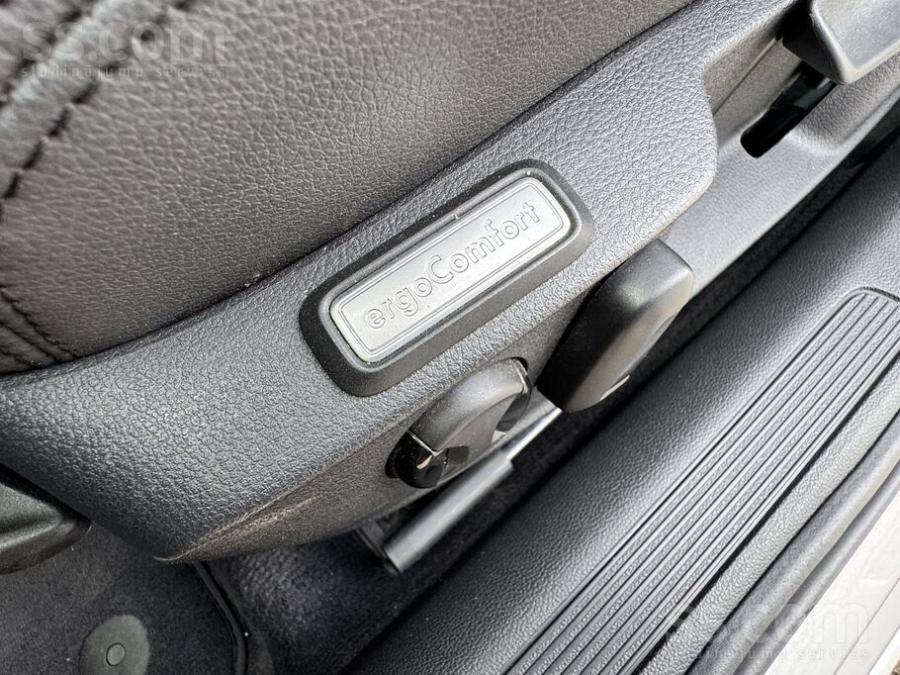 Pelēks Volkswagen Passat B8 2015 Daugavpils, ar dzinēja tilpumu 2.00 L un nobraukumu 0 tūkst. km par 12500 €, foto 25 vietnē AUTOMOTO.COM.LV