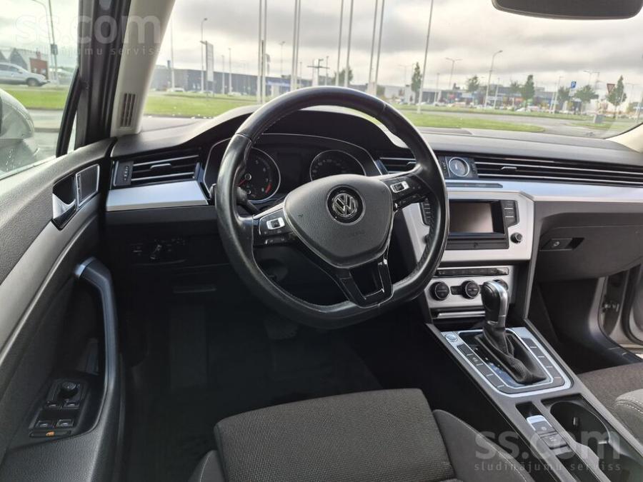 Pelēks Volkswagen Passat B8 2015 Rīga, ar dzinēja tilpumu 1.40 L un nobraukumu 219 tūkst. km par 8490 €, foto 11 vietnē AUTOMOTO.COM.LV