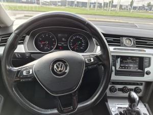 Pelēks Volkswagen Passat B8 2015 Rīga, ar dzinēja tilpumu 1.40 L un nobraukumu 219 tūkst. km par 8490 €, foto 13 vietnē AUTOMOTO.COM.LV