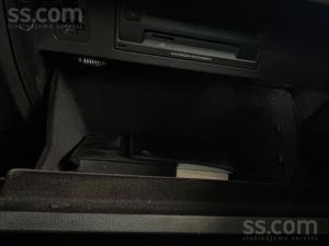 Grey Volkswagen Passat B8 2015 in Jelgava, with an engine capacity of 2.00 L and mileage of 263 thousand km for 9500 €, photo 10 on AUTOMOTO.COM.LV