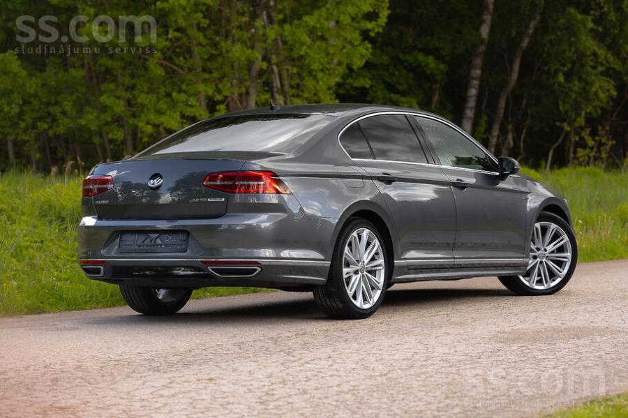 Pelēks Volkswagen Passat B8 2016 Rīga, ar dzinēja tilpumu 2.00 L un nobraukumu 174 tūkst. km par 13990 €, foto 3 vietnē AUTOMOTO.COM.LV