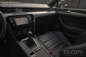 Pelēks Volkswagen Passat B8 2016 Rīga, ar dzinēja tilpumu 2.00 L un nobraukumu 174 tūkst. km par 13990 €, foto 16 vietnē AUTOMOTO.COM.LV