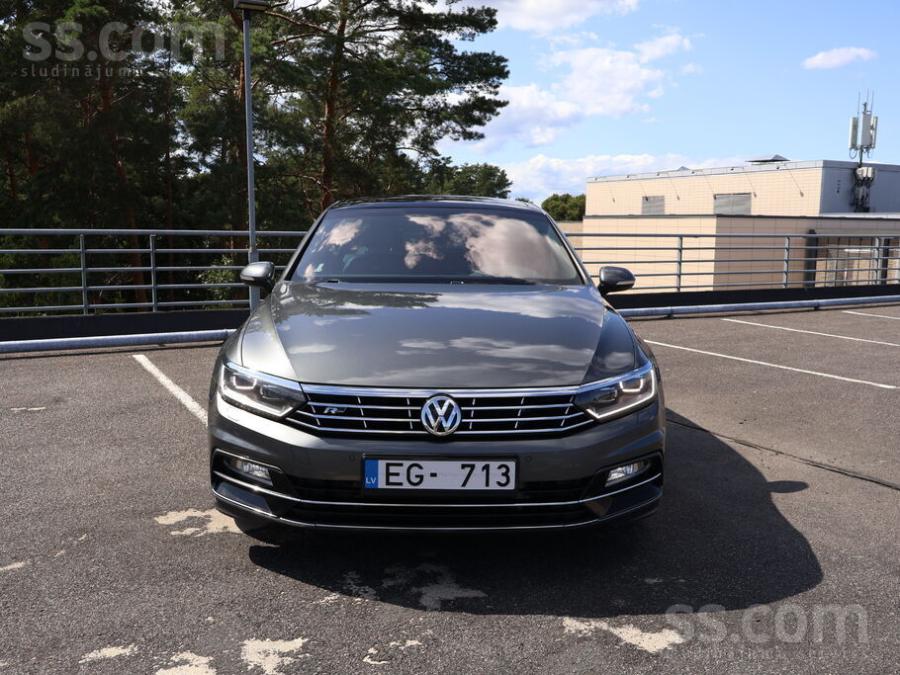 Pelēks Volkswagen Passat B8 2016 Rīga, ar dzinēja tilpumu 1.80 L un nobraukumu 150 tūkst. km par 15000 €, foto 4 vietnē AUTOMOTO.COM.LV