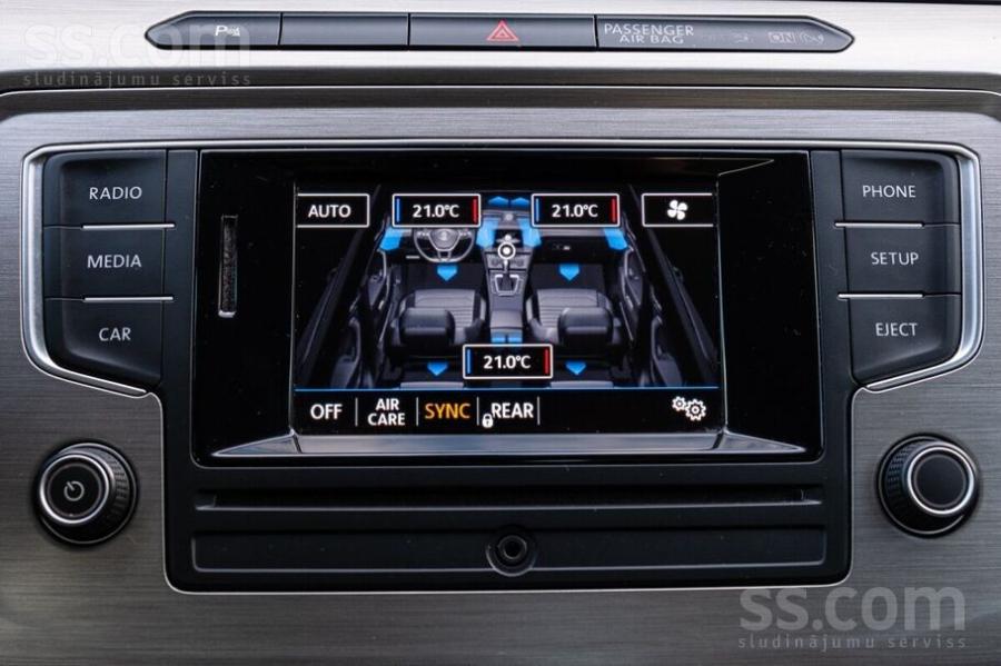 Pelēks Volkswagen Passat B8 2016 Rīga, ar dzinēja tilpumu 1.40 L un nobraukumu 188 tūkst. km par 8450 €, foto 12 vietnē AUTOMOTO.COM.LV