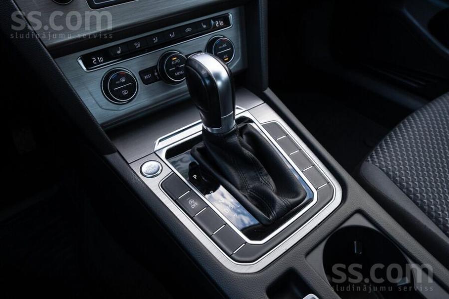 Pelēks Volkswagen Passat B8 2016 Rīga, ar dzinēja tilpumu 1.40 L un nobraukumu 188 tūkst. km par 8450 €, foto 14 vietnē AUTOMOTO.COM.LV