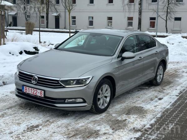 Grey Volkswagen Passat B8 2017 in Riga, with an engine capacity of 2.00 L and mileage of 165 thousand km for 12000 €, photo 1 on AUTOMOTO.COM.LV