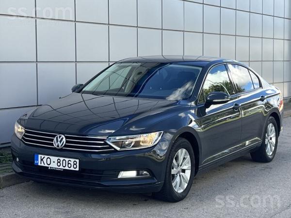 Pelēks Volkswagen Passat B8 2017 Rīga, ar dzinēja tilpumu 1.40 L un nobraukumu 90 tūkst. km par 11500 €, foto 1 vietnē AUTOMOTO.COM.LV
