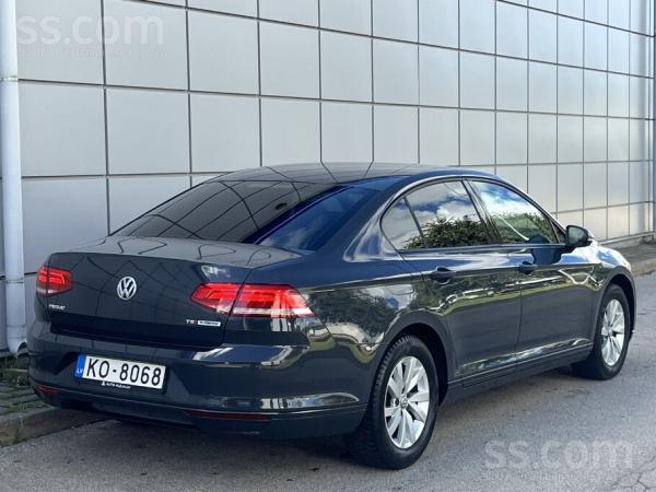 Pelēks Volkswagen Passat B8 2017 Rīga, ar dzinēja tilpumu 1.40 L un nobraukumu 90 tūkst. km par 11500 €, foto 4 vietnē AUTOMOTO.COM.LV