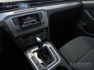 Pelēks Volkswagen Passat B8 2017 Rīga, ar dzinēja tilpumu 1.40 L un nobraukumu 90 tūkst. km par 11500 €, foto 9 vietnē AUTOMOTO.COM.LV