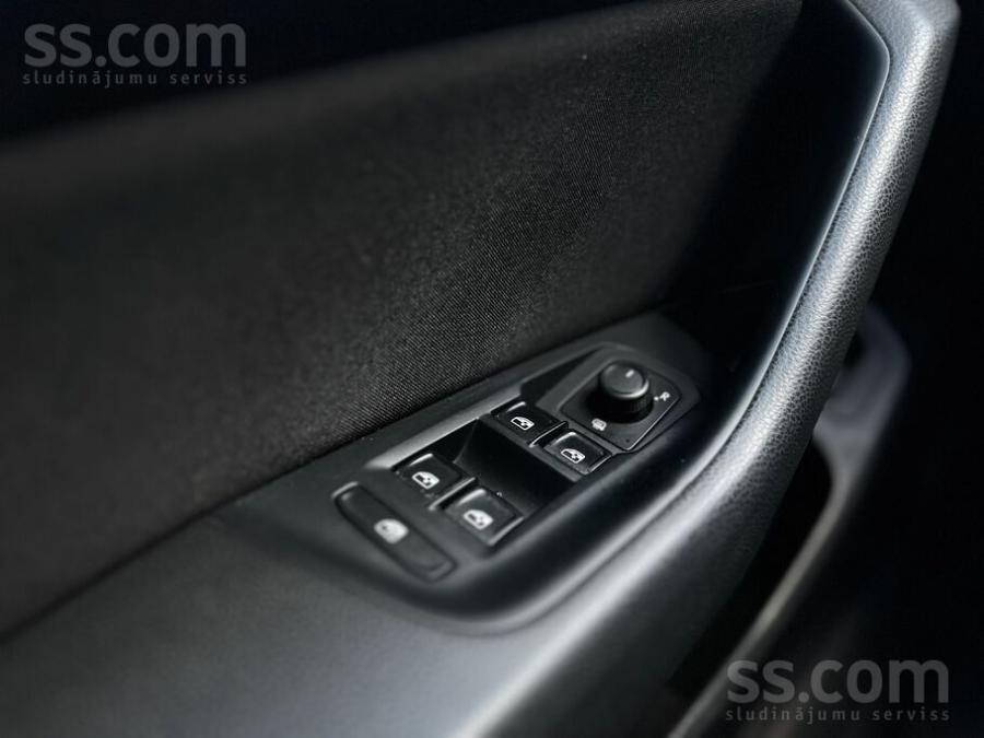 Pelēks Volkswagen Passat B8 2017 Rīga, ar dzinēja tilpumu 1.40 L un nobraukumu 90 tūkst. km par 11500 €, foto 11 vietnē AUTOMOTO.COM.LV