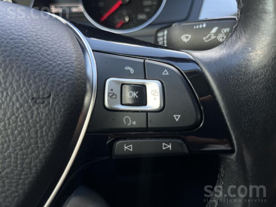 Pelēks Volkswagen Passat B8 2017 Rīga, ar dzinēja tilpumu 1.40 L un nobraukumu 90 tūkst. km par 11500 €, foto 17 vietnē AUTOMOTO.COM.LV