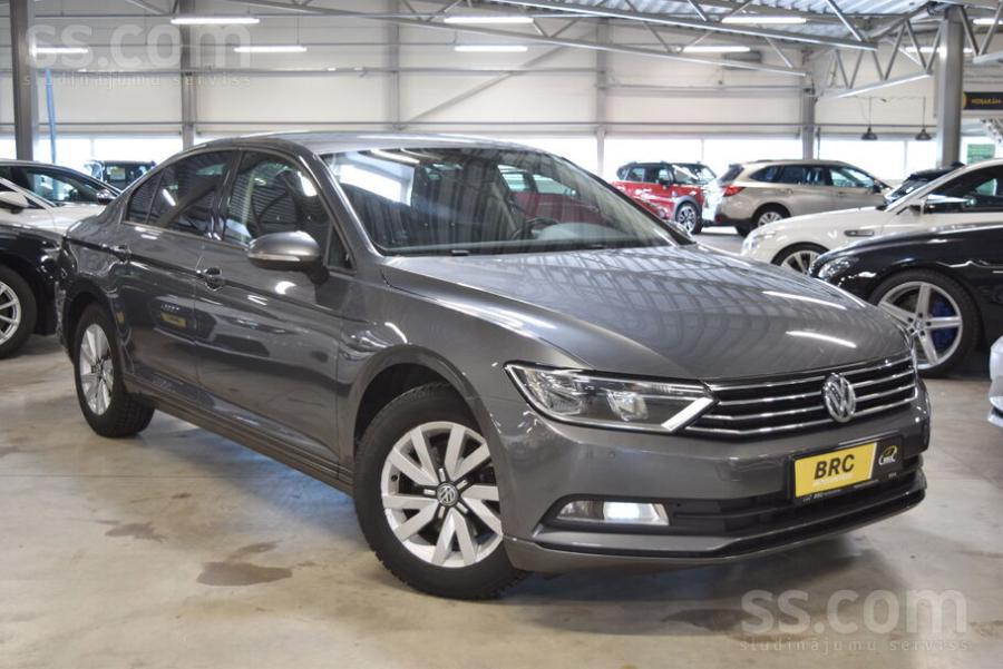 Grey Volkswagen Passat B8 2017 in Riga, with an engine capacity of 1.40 L and mileage of 204 thousand km for 9800 €, photo 1 on AUTOMOTO.COM.LV