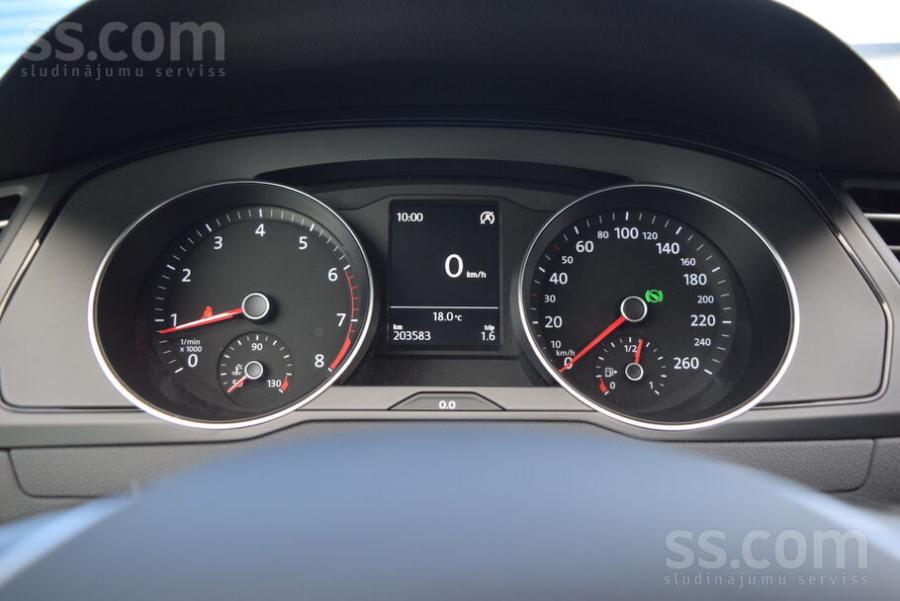 Grey Volkswagen Passat B8 2017 in Riga, with an engine capacity of 1.40 L and mileage of 204 thousand km for 9800 €, photo 9 on AUTOMOTO.COM.LV