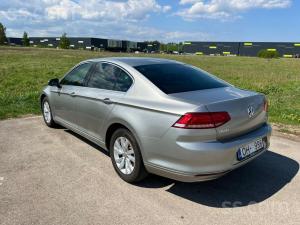 Pelēks Volkswagen Passat B8 2017 Rīga, ar dzinēja tilpumu 2.00 L un nobraukumu 169 tūkst. km par 10800 €, foto 7 vietnē AUTOMOTO.COM.LV