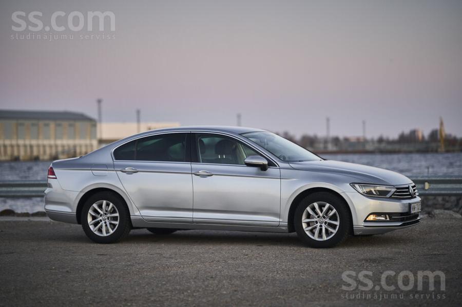 Grey Volkswagen Passat B8 2017 in Riga, with an engine capacity of 1.80 L and mileage of 102 thousand km for 11300 €, photo 5 on AUTOMOTO.COM.LV