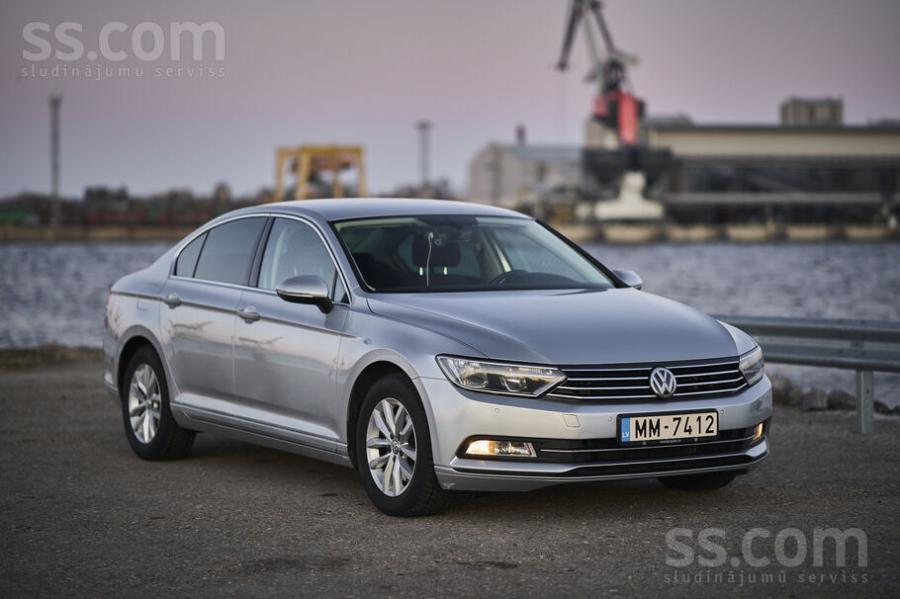 Grey Volkswagen Passat B8 2017 in Riga, with an engine capacity of 1.80 L and mileage of 102 thousand km for 11300 €, photo 6 on AUTOMOTO.COM.LV