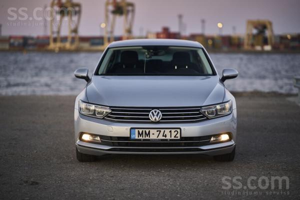 Grey Volkswagen Passat B8 2017 in Riga, with an engine capacity of 1.80 L and mileage of 102 thousand km for 11300 €, photo 6 on AUTOMOTO.COM.LV
