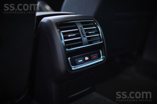 Grey Volkswagen Passat B8 2017 in Riga, with an engine capacity of 1.80 L and mileage of 102 thousand km for 11300 €, photo 7 on AUTOMOTO.COM.LV