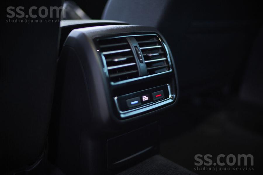 Grey Volkswagen Passat B8 2017 in Riga, with an engine capacity of 1.80 L and mileage of 102 thousand km for 11300 €, photo 8 on AUTOMOTO.COM.LV