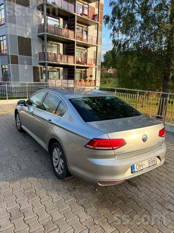 Grey Volkswagen Passat B8 2017 in Riga, with an engine capacity of 2.00 L and mileage of 179 thousand km for 9700 €, photo 7 on AUTOMOTO.COM.LV