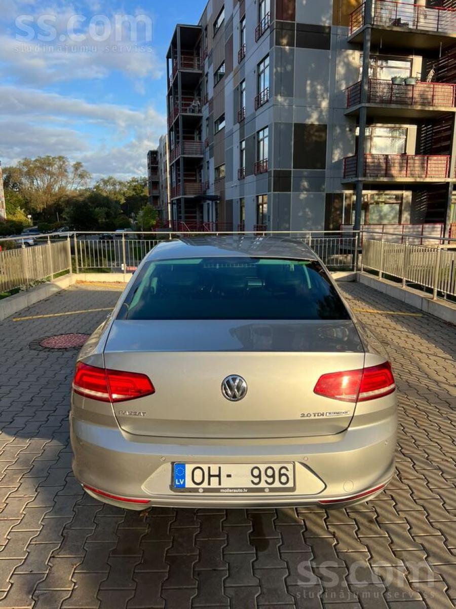 Grey Volkswagen Passat B8 2017 in Riga, with an engine capacity of 2.00 L and mileage of 179 thousand km for 9700 €, photo 8 on AUTOMOTO.COM.LV