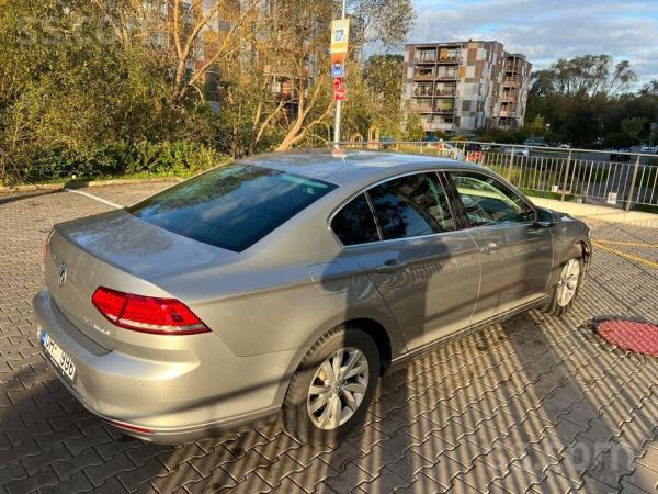 Grey Volkswagen Passat B8 2017 in Riga, with an engine capacity of 2.00 L and mileage of 179 thousand km for 9700 €, photo 9 on AUTOMOTO.COM.LV