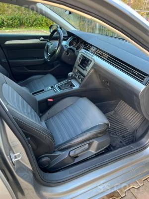 Grey Volkswagen Passat B8 2017 in Riga, with an engine capacity of 2.00 L and mileage of 179 thousand km for 9700 €, photo 15 on AUTOMOTO.COM.LV