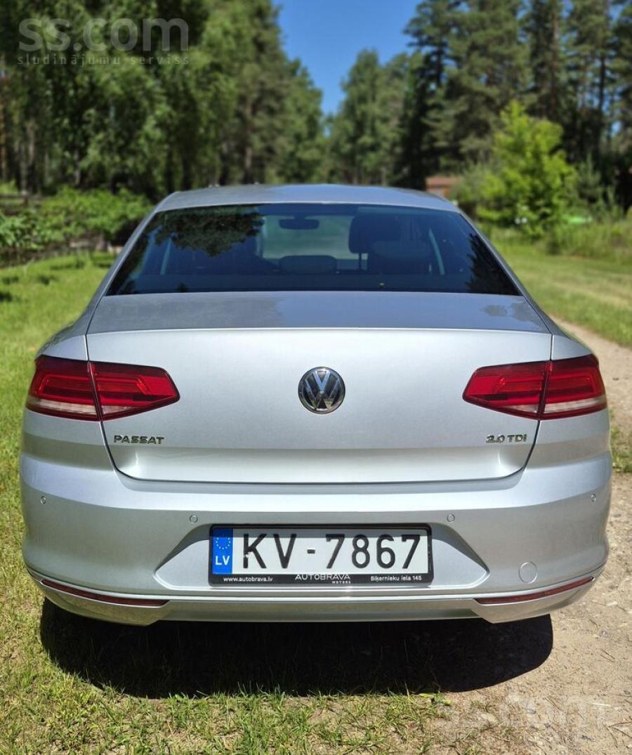 Grey Volkswagen Passat B8 2017 in Riga, with an engine capacity of 2.00 L and mileage of 150 thousand km for 8700 €, photo 6 on AUTOMOTO.COM.LV