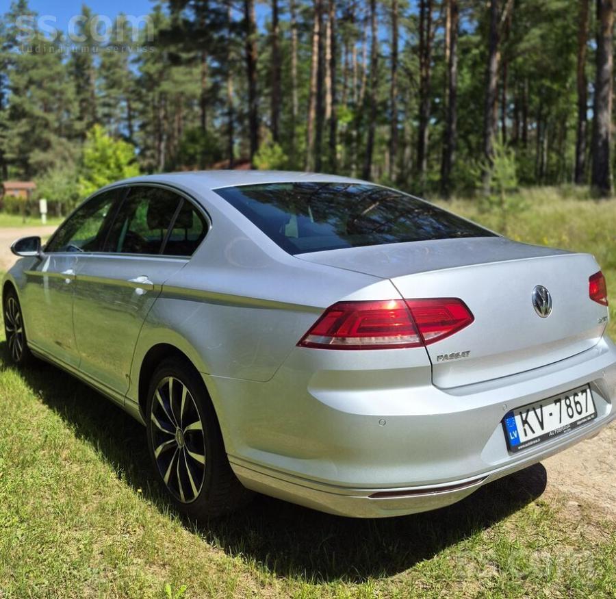 Grey Volkswagen Passat B8 2017 in Riga, with an engine capacity of 2.00 L and mileage of 150 thousand km for 8700 €, photo 7 on AUTOMOTO.COM.LV