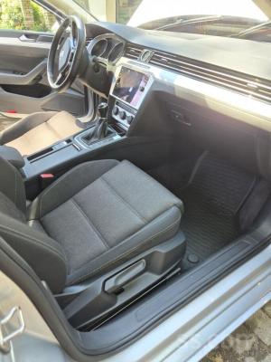 Grey Volkswagen Passat B8 2017 in Riga, with an engine capacity of 2.00 L and mileage of 150 thousand km for 8700 €, photo 10 on AUTOMOTO.COM.LV