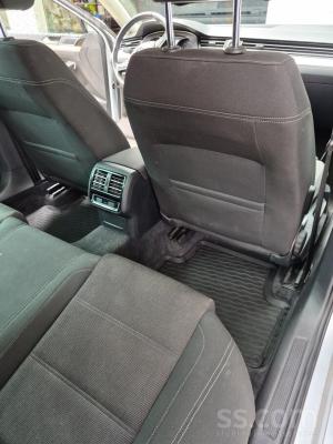 Grey Volkswagen Passat B8 2017 in Riga, with an engine capacity of 2.00 L and mileage of 150 thousand km for 8700 €, photo 11 on AUTOMOTO.COM.LV