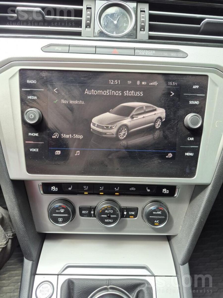 Grey Volkswagen Passat B8 2017 in Riga, with an engine capacity of 2.00 L and mileage of 150 thousand km for 8700 €, photo 21 on AUTOMOTO.COM.LV