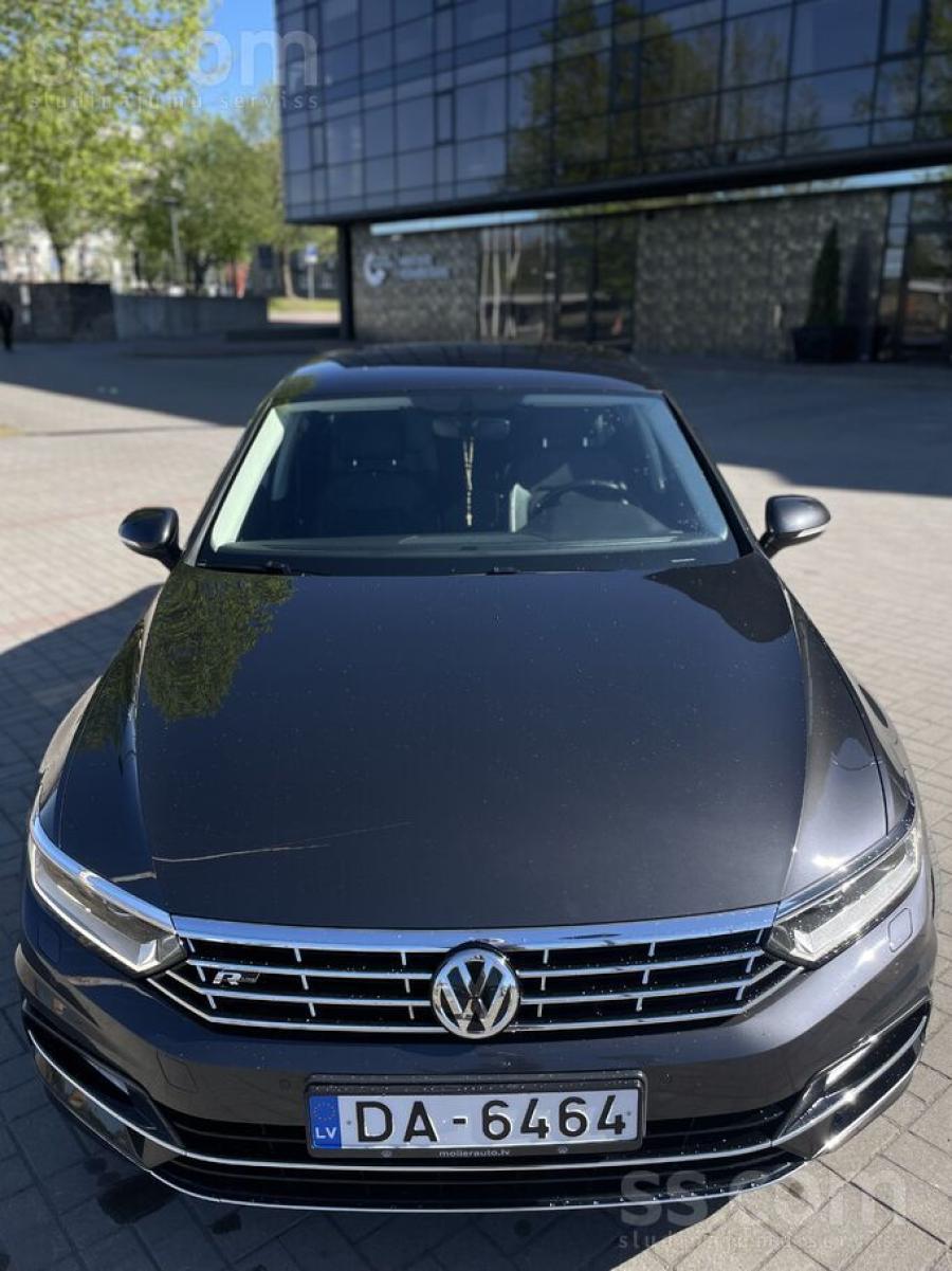 Pelēks Volkswagen Passat B8 2018 Liepāja, ar dzinēja tilpumu 2.00 L un nobraukumu 141 tūkst. km par 16000 €, foto 3 vietnē AUTOMOTO.COM.LV