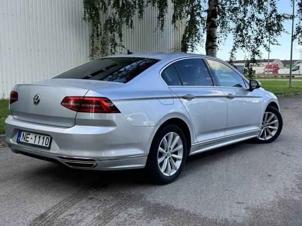 Pelēks Volkswagen Passat B8 2018 Rīga, ar dzinēja tilpumu 2.00 L un nobraukumu 244 tūkst. km par 12000 €, foto 6 vietnē AUTOMOTO.COM.LV