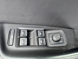 Pelēks Volkswagen Passat B8 2018 Rīga, ar dzinēja tilpumu 2.00 L un nobraukumu 244 tūkst. km par 12000 €, foto 15 vietnē AUTOMOTO.COM.LV