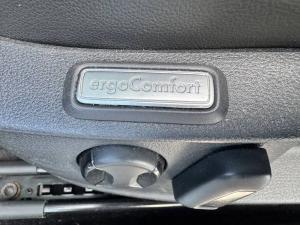 Pelēks Volkswagen Passat B8 2018 Rīga, ar dzinēja tilpumu 2.00 L un nobraukumu 244 tūkst. km par 12000 €, foto 16 vietnē AUTOMOTO.COM.LV