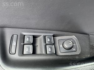 Grey Volkswagen Passat B8 2018 in Riga, with an engine capacity of 2.00 L and mileage of 244 thousand km for 11500 €, photo 15 on AUTOMOTO.COM.LV