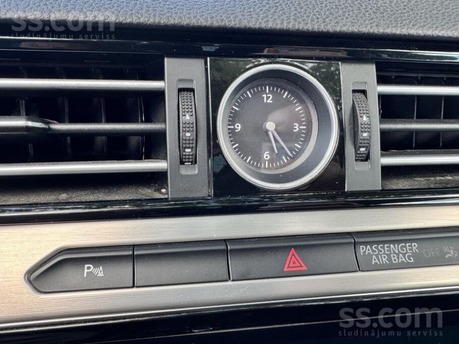 Grey Volkswagen Passat B8 2018 in Riga, with an engine capacity of 2.00 L and mileage of 244 thousand km for 11500 €, photo 25 on AUTOMOTO.COM.LV