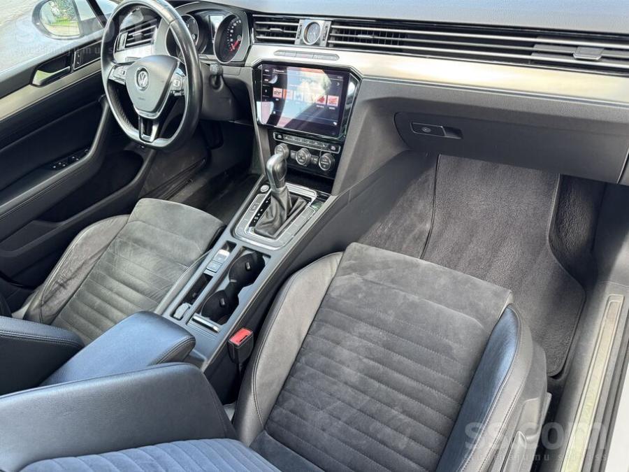 Grey Volkswagen Passat B8 2018 in Riga, with an engine capacity of 2.00 L and mileage of 244 thousand km for 11500 €, photo 31 on AUTOMOTO.COM.LV