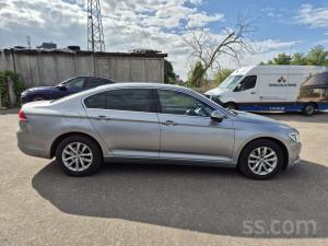 Grey Volkswagen Passat B8 2018 in Riga, with an engine capacity of 1.40 L and mileage of 191 thousand km for 11390 €, photo 6 on AUTOMOTO.COM.LV